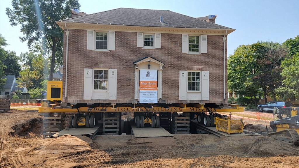 93-year-old May House makes its move to South Bend's Chapin Park ...